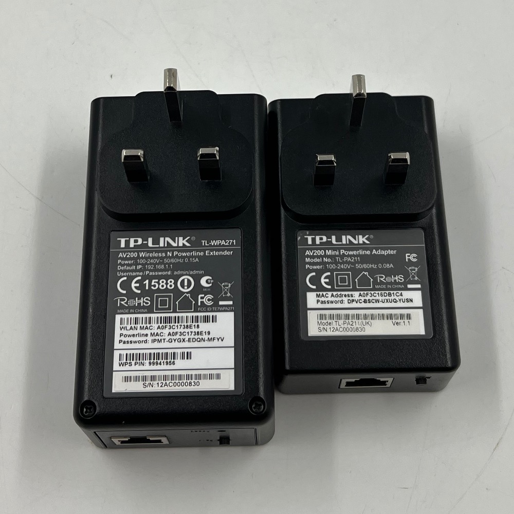 Pre-owned TP-LINK AV200 MINI POWERLINE ADAPTER & WIRELESS N EXTENDER ...